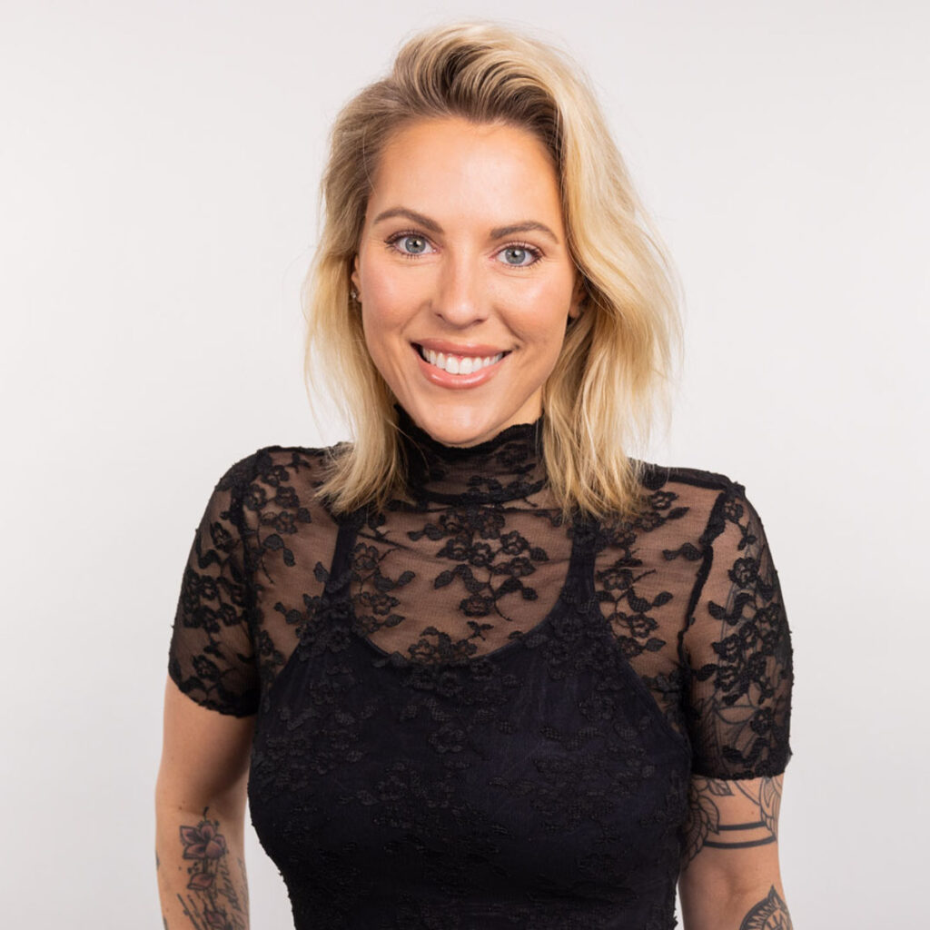 Our Team - Renata Salons