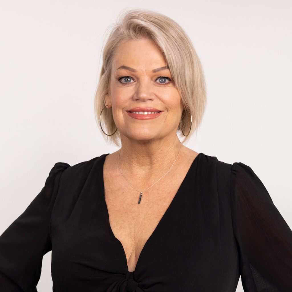 Our Team - Renata Salons