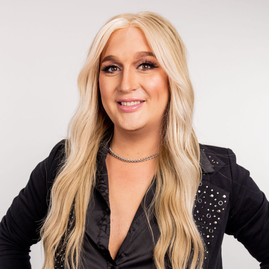 Our Team - Renata Salons